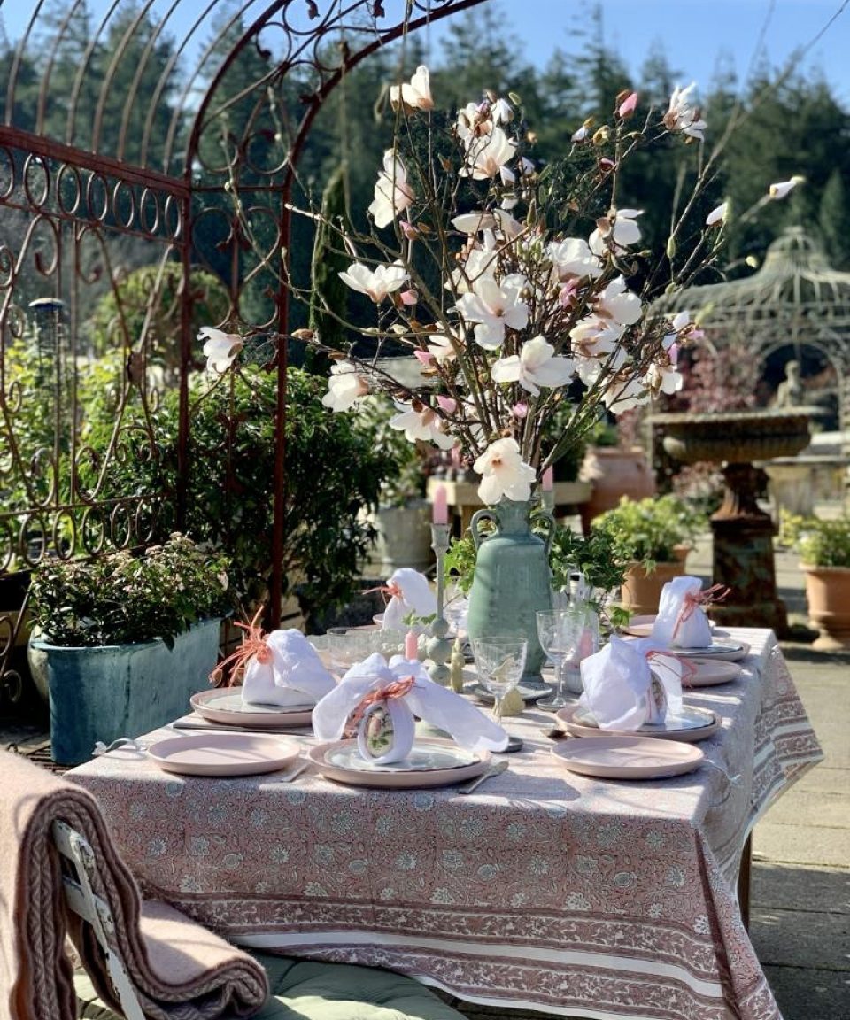 Beautiful Easter table inspiration