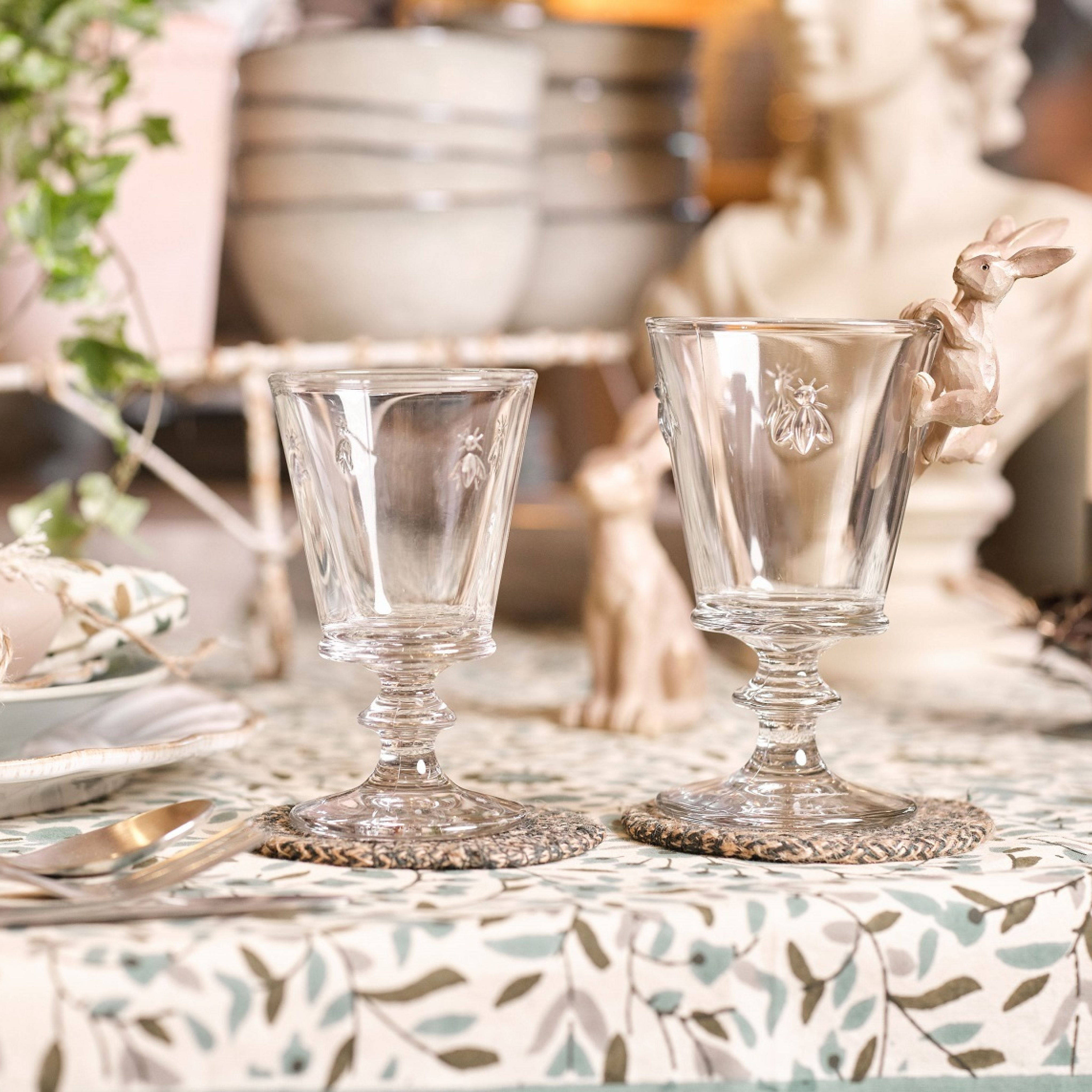 Little shop of stories - La Rochere Bee Collection